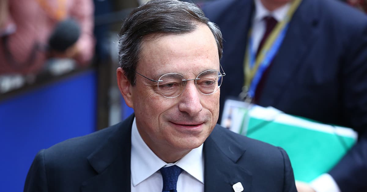 Draghi: Euroalueen kasvu yhä heikkoa | Yle