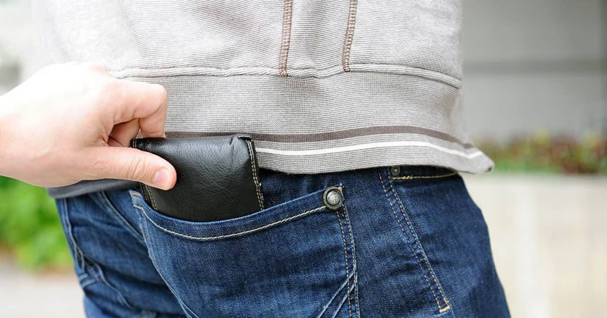 Pickpockets steal a wallet every hour in Helsinki | Yle