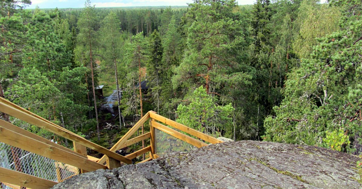 Ilveskivi sai uudet rappuset | Yle