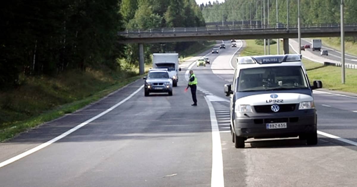 SKAL säilyttäisi Liikkuvan poliisin | Yle