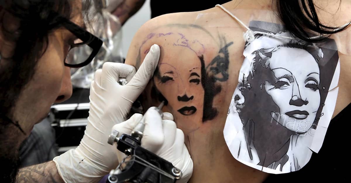 Tatuoinnit eivät ole enää trendikkäitä - paitsi Suomessa | Yle