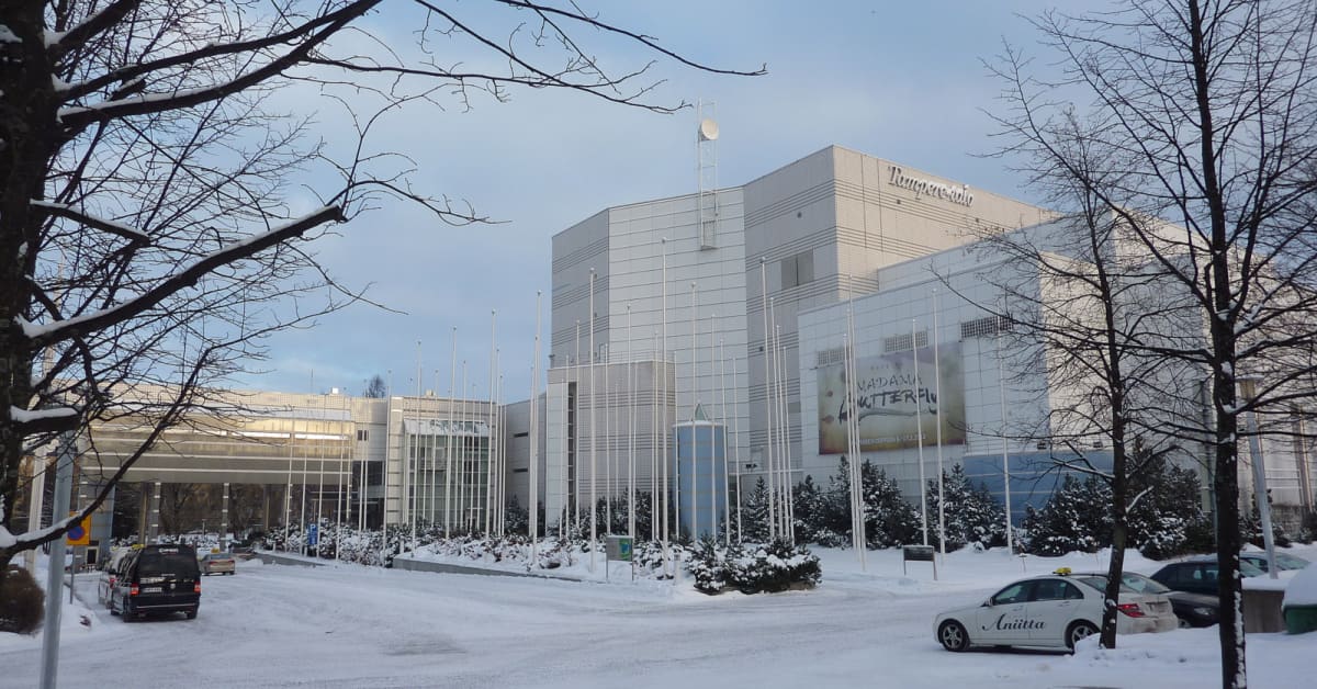 Presidentinlinna remontissa - itsenäisyyspäivän juhla Tampereella | Yle