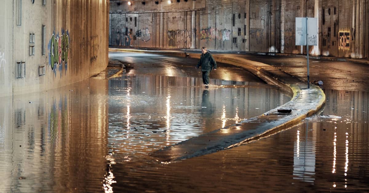 Rankkasade runteli Ateenaa - "yksi pahimmista ukkosmyrskyistä koskaan ...