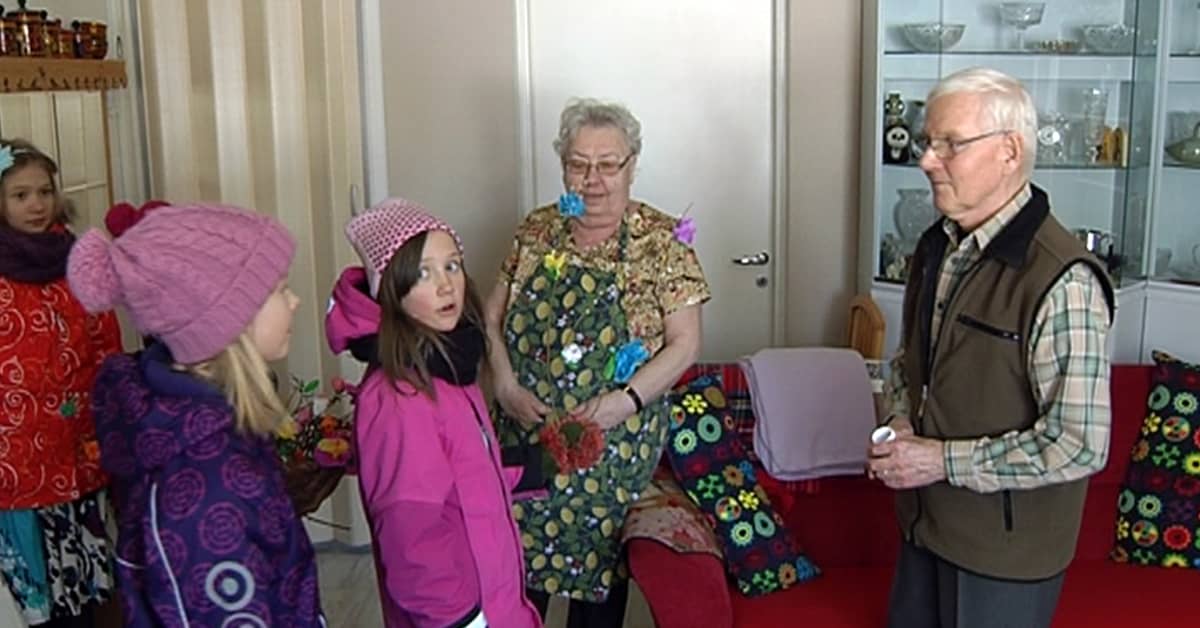 Virpojat ilahduttivat vanhuksia - video | Yle