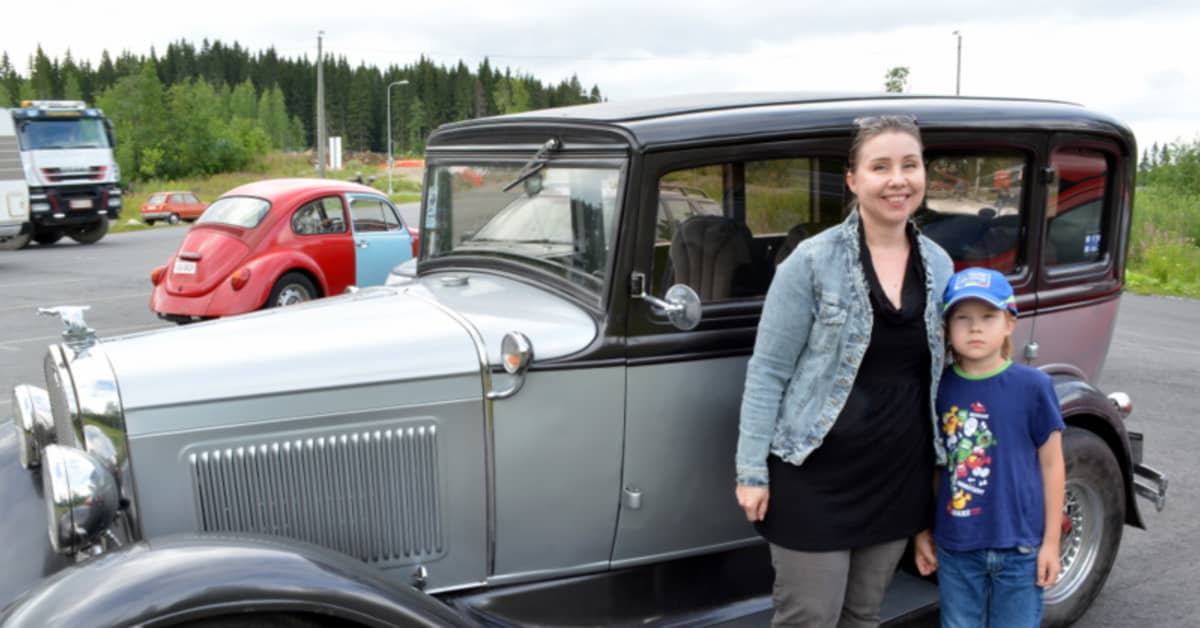 Kahdeksankymppinen Ford-vanhus vei perheenäidin sydämen | Yle