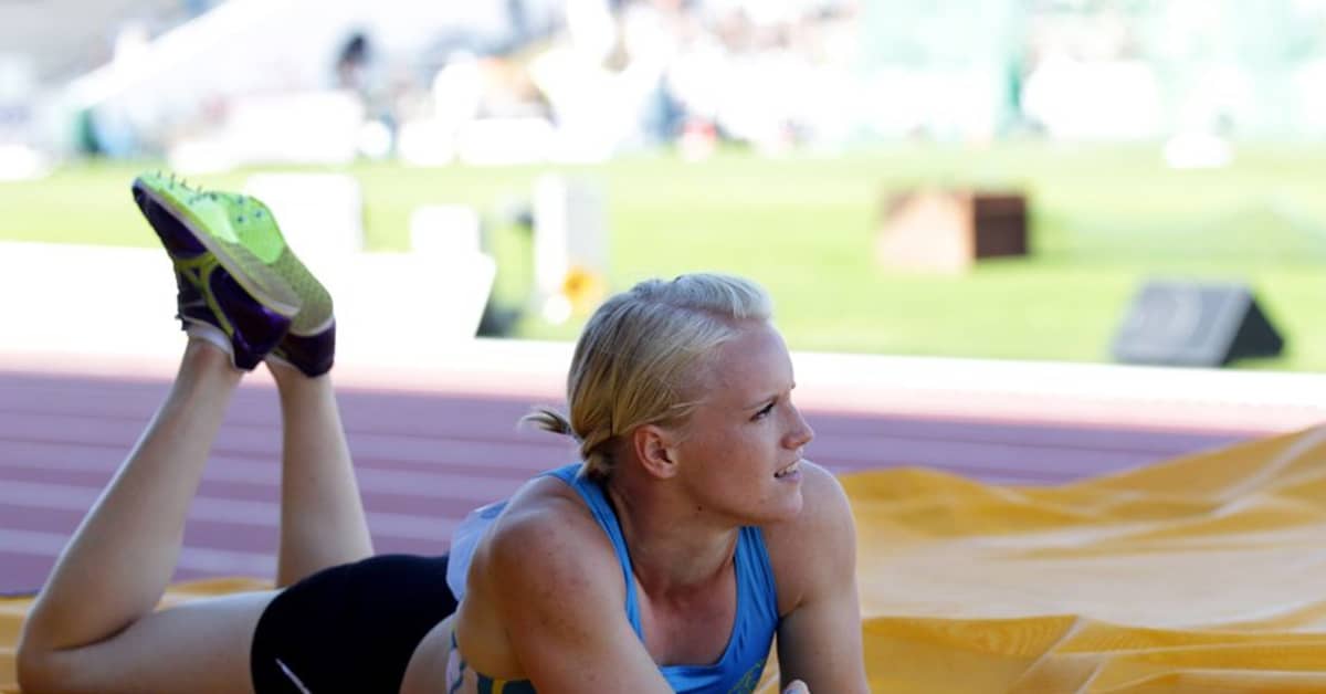 Minna Nikkanen parantelee jalkaansa | Yle