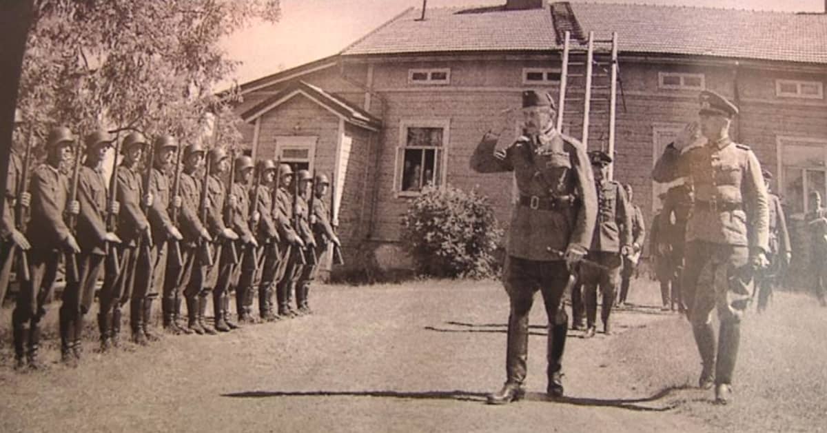 Mannerheim vastaanotti saksalaissotilaat Kaurilassa – sotahistoria ...