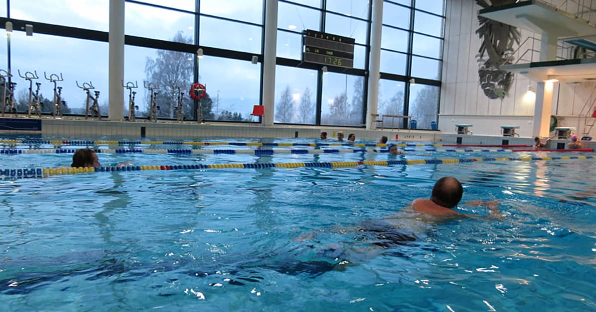 Kemin uimahallin katto tarkastetaan – kuntoallas poistetaan käytöstä reiluksi kuukaudeksi | Yle