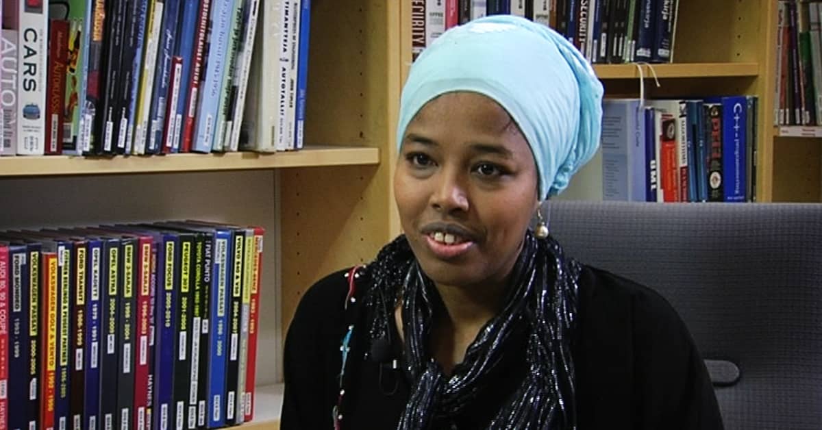 Finland’s first Somali author: ’Somalia’s more than war and FGM’ | Yle