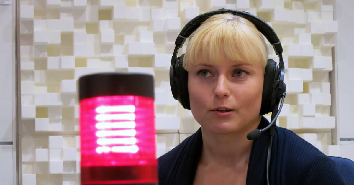 Voimanostaja Hanna Rantala vaihtaa tekniikkapaidan rannesiteisiin ja ...