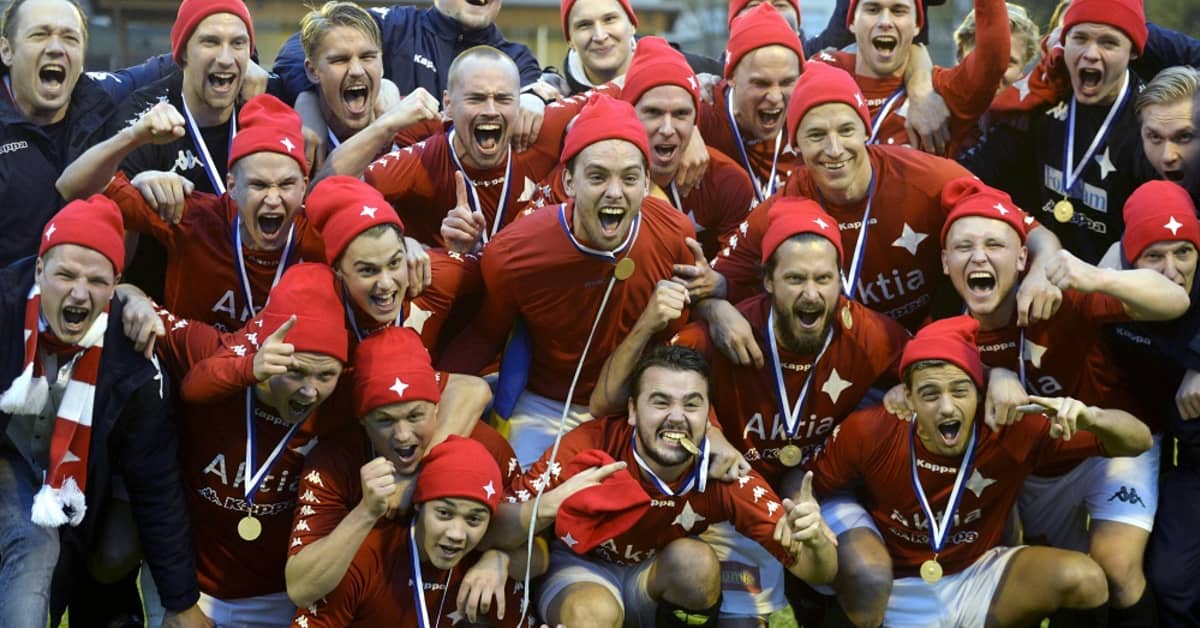Watch: HIFK celebrate surprise promotion | Yle