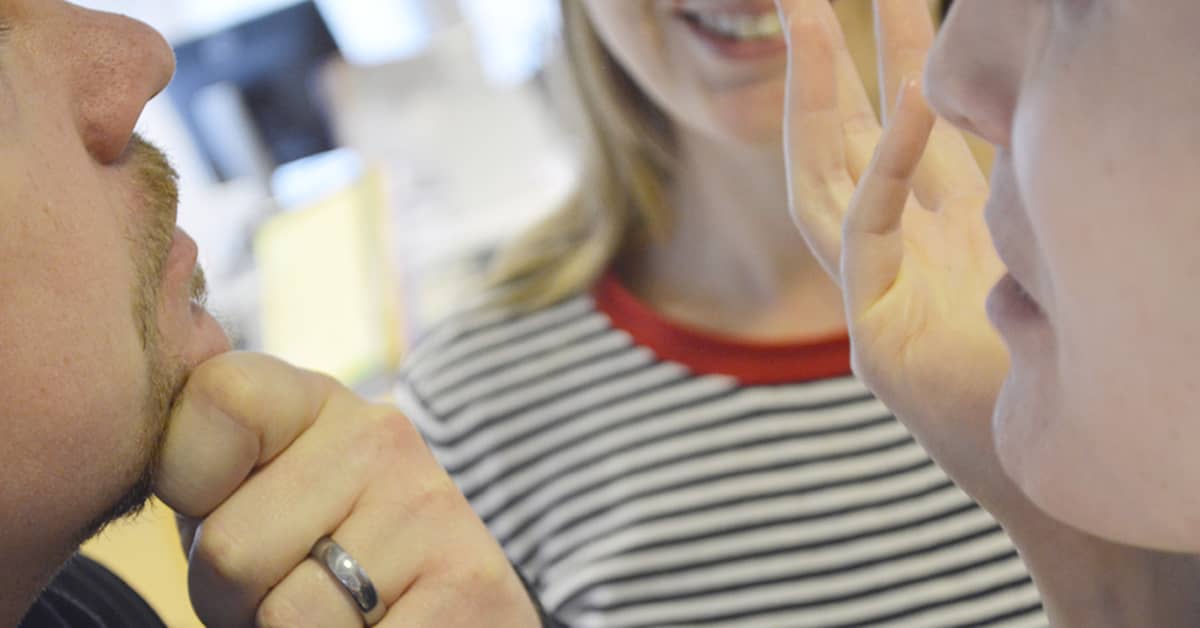 New study: Talking over someone is not interrupting | Yle