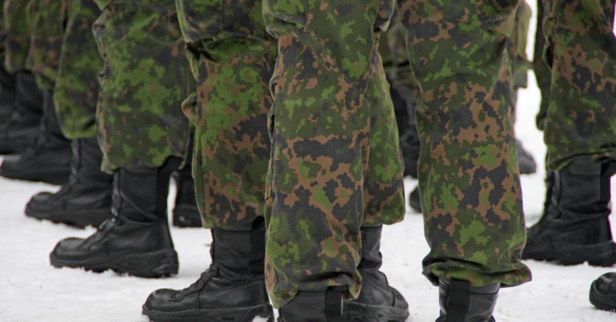 Varusmies pudotti harjoituskäsikranaatin sytyttimen – sai lieviä ...