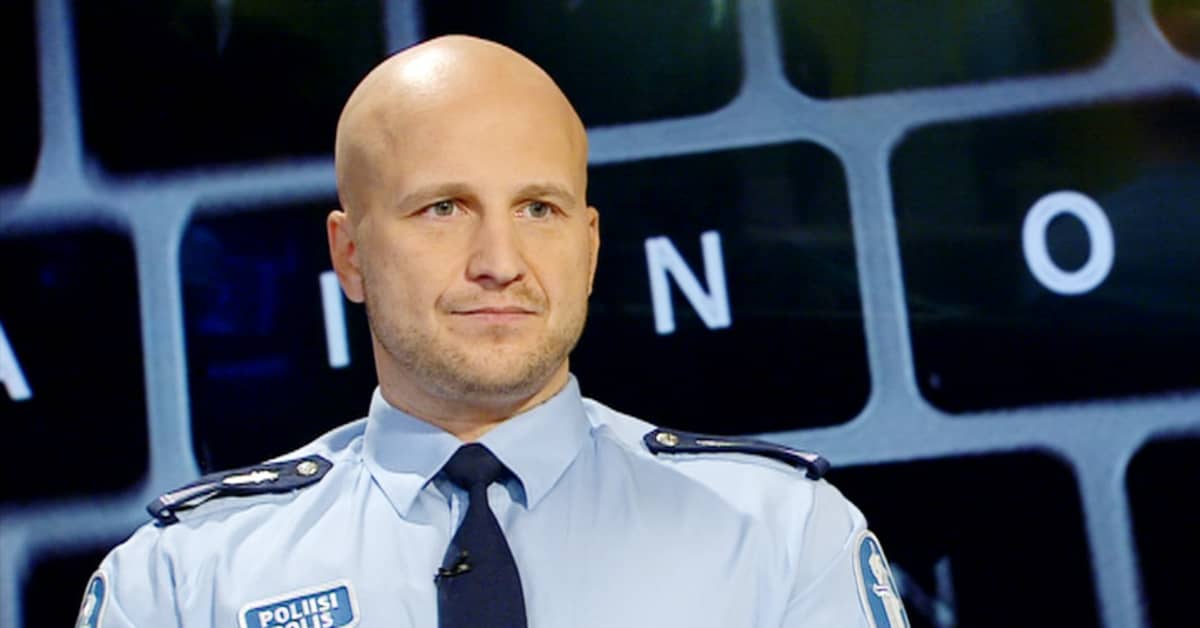 Nettipoliisi Fobba: Alastonkuvien julkaisua ja tekaistuja deitti ...