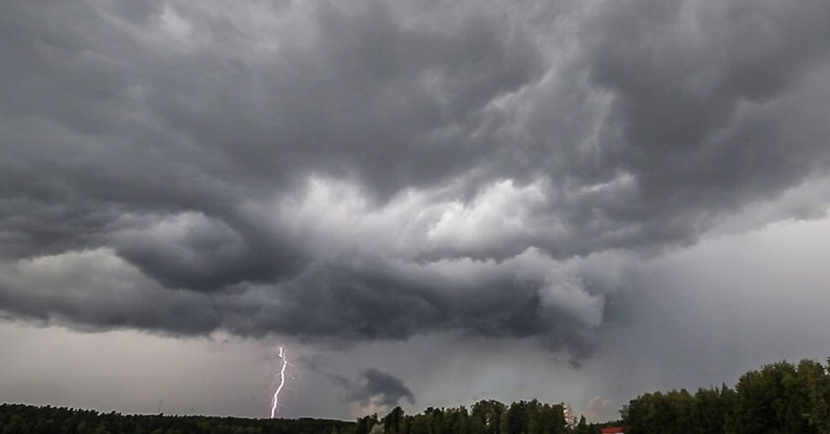 Thunder over Finland: More than 300 lightning ground strikes so far | Yle