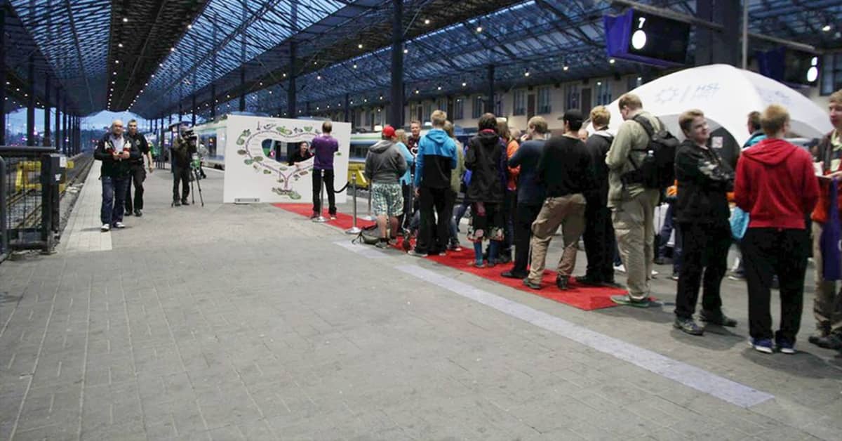 New Ring Rail Line takes off; airport service complete by October | Yle