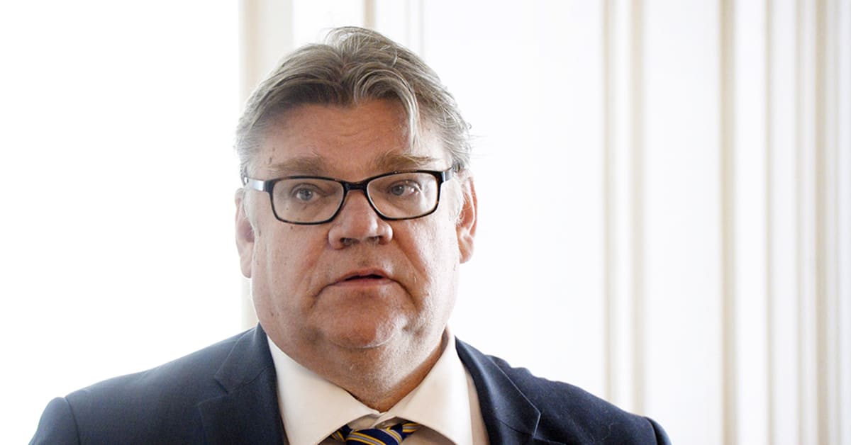 Soini defends U-turn as Finland accepts third bailout for Greece | Yle
