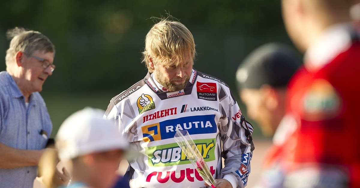 Joukainen teki pesäpallohistoriaa Hyvinkäällä - Tahko paukutti juoksuja ...