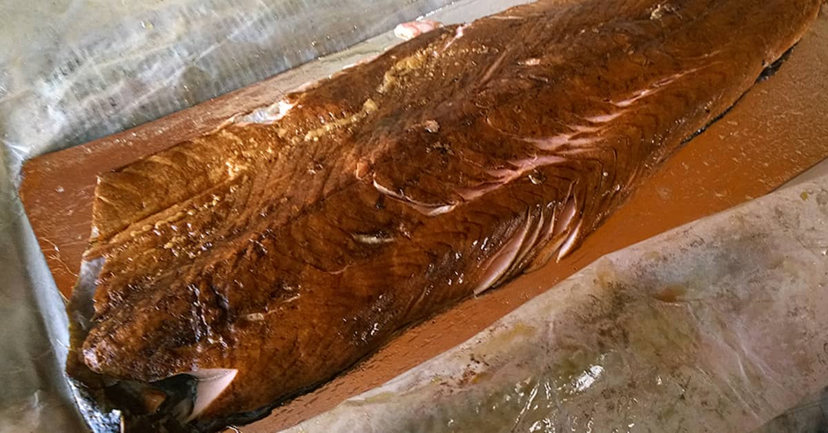 Video: Savukala palkitsee kärsivällisen herkkusuun – näin savustat ...