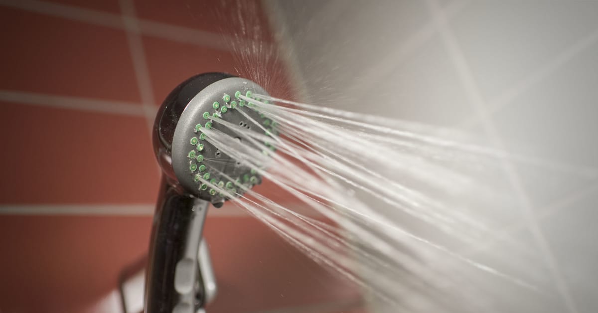 Suurperheen säästövinkki: suihku kiinni tukkapesulla ja vain likaiset ...