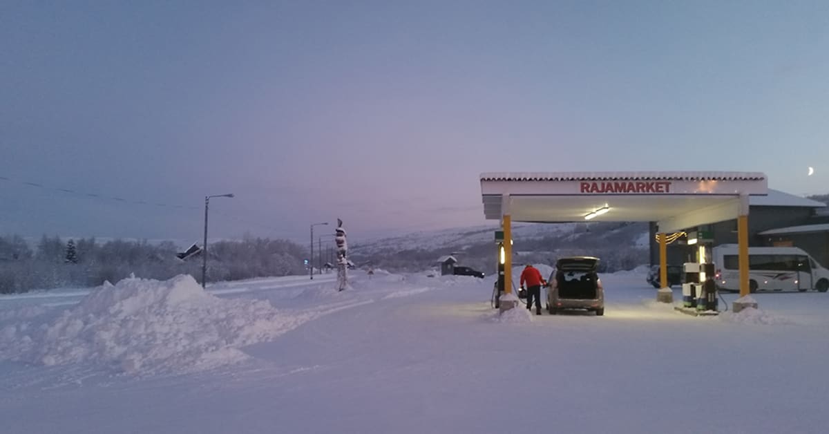 Extreme weather in Finland: Cold record snaps at -41.7, lightning ...