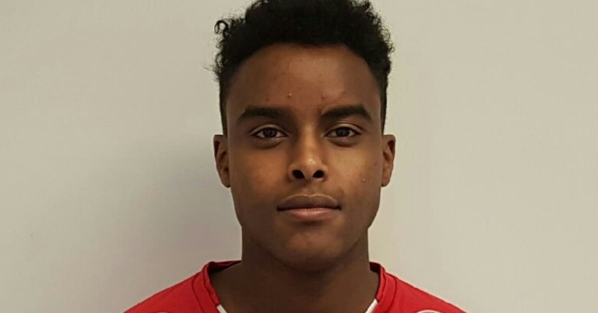 18-vuotias Omar Jama PS Kemin keskikenttäpelaajaksi | Yle