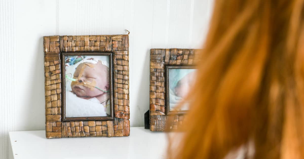 Mirkasta tuli kuolleen lapsen äiti – vauvan paino jäi käsivarsille ...