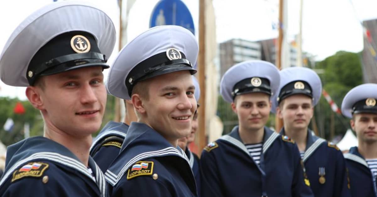 Merimiesasut ovat yhdistelmä turhamaisuutta ja käytännöllisyyttä | Yle