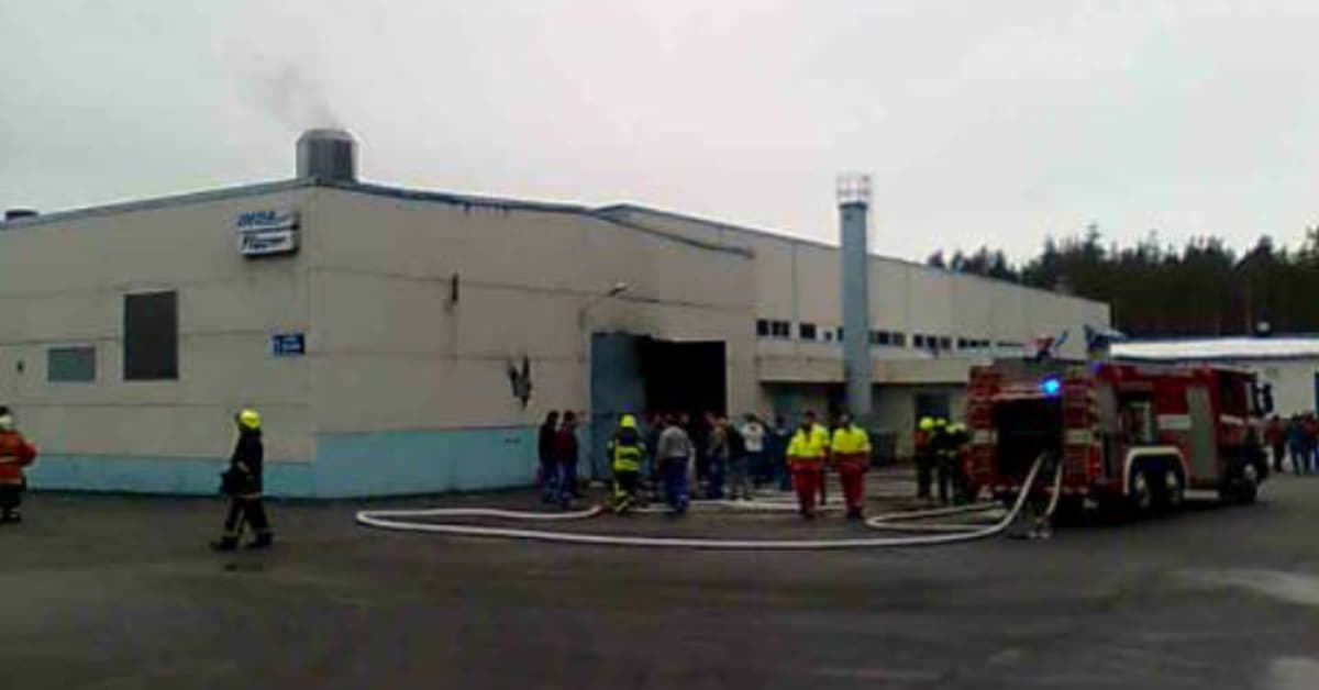 Brand på Bella Boats i Larsmo | Österbotten | Svenska Yle