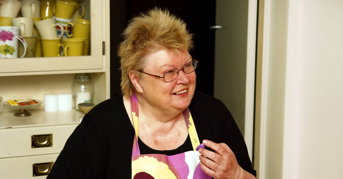 Isa Stenberg får folkbildningsmedalj | Östnyland | Svenska Yle