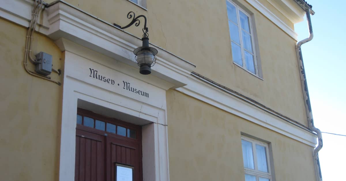 Fiskars museum bakar surbröd | Västnyland | Svenska Yle