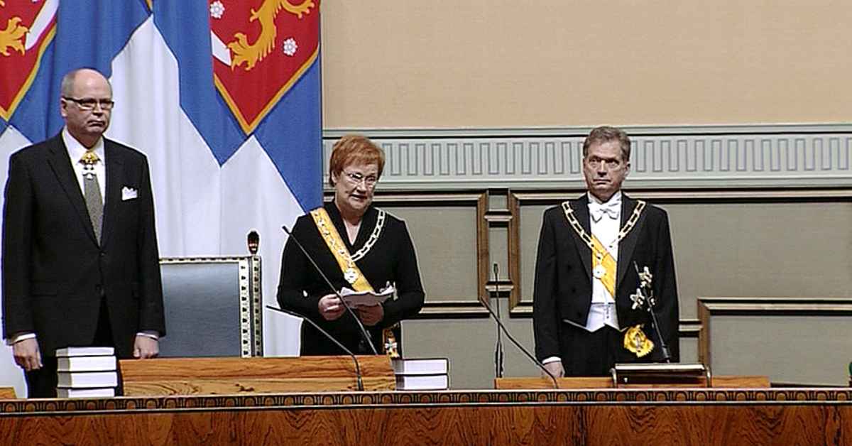 Halonen gav över till Niinistö | Inrikes | Svenska Yle