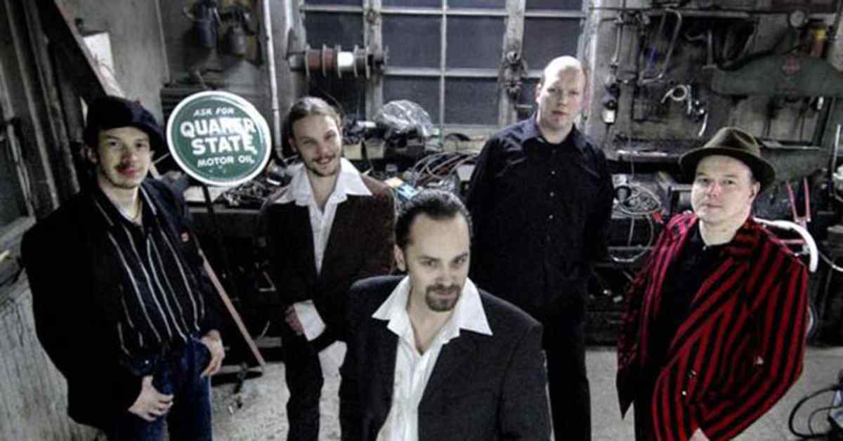 Niko Riippa goes solo | Svenska Yle