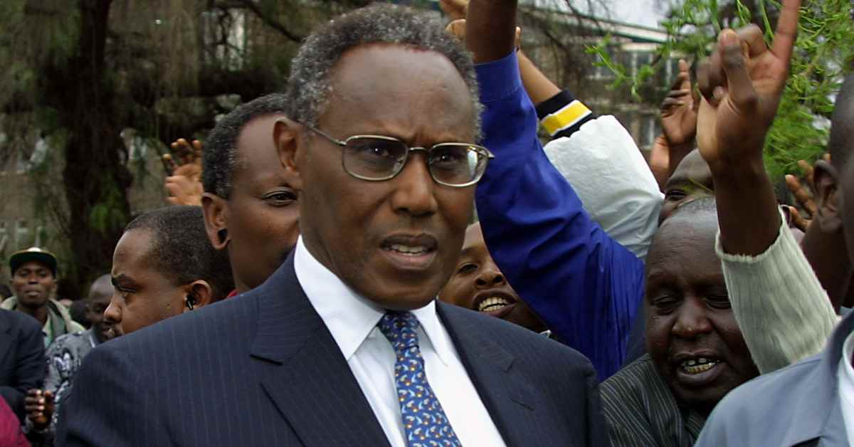 Minister dog i helikopterkrasch i Kenya | Utrikes | Svenska Yle