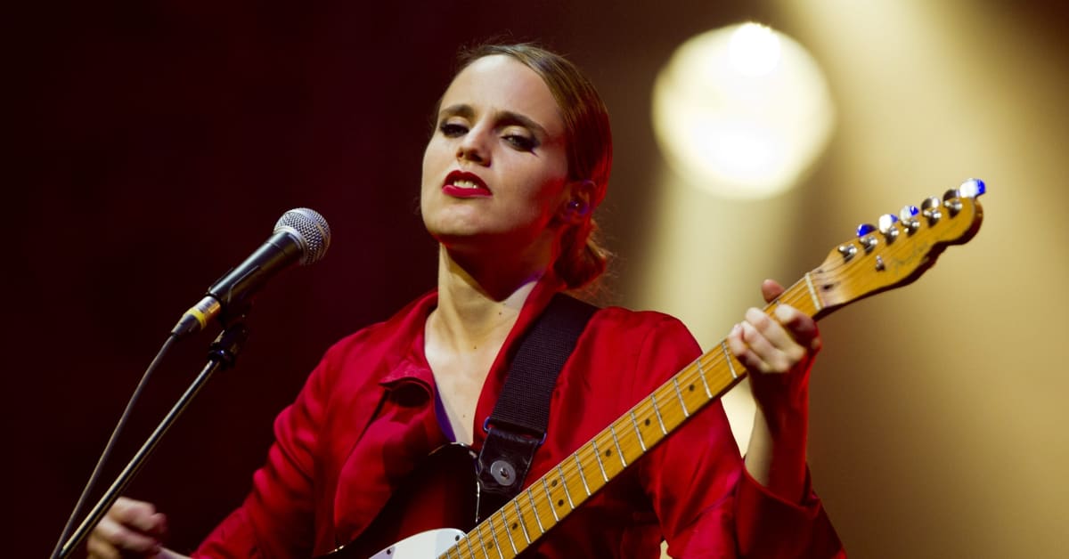 Anna Calvi i ett andetag | X3M | Svenska Yle