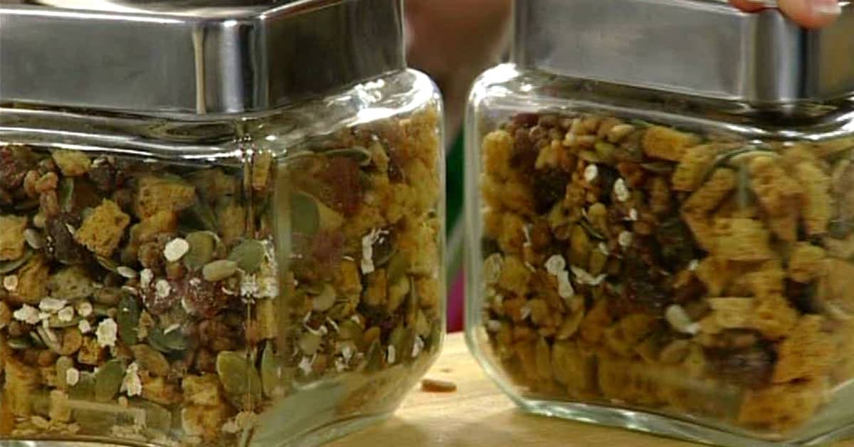 Hemmagjord filbunke och muscovadomüsli | Recept | Svenska Yle