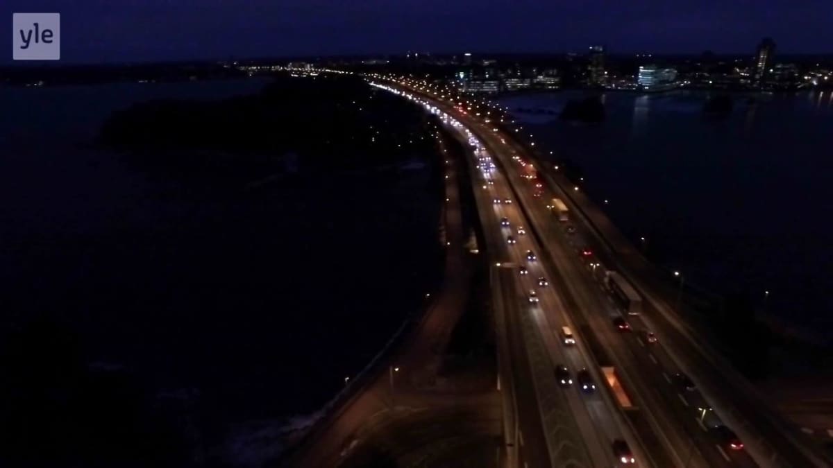 HSL rejigs fare zones, changes prices, pushes passengers to use app ...