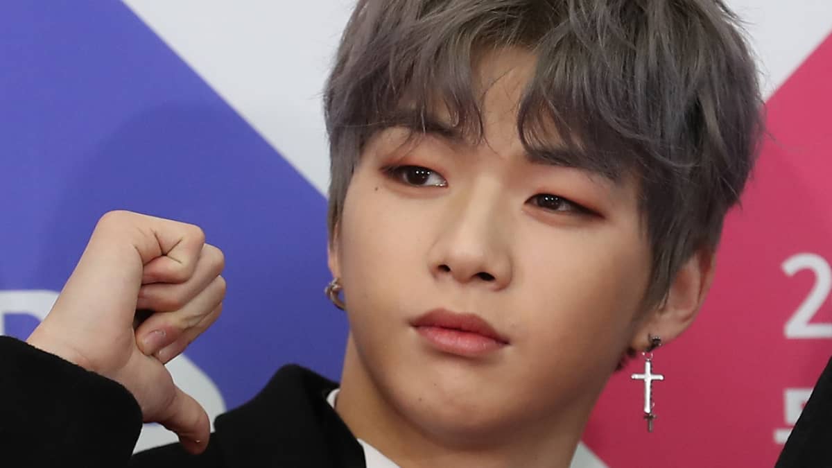 "Kun meikkaan, tunnen oloni itsevarmemmaksi" – Miesten ...