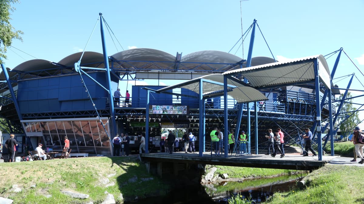 Pesäpallo: The game at the heart of Finnish summer | News | Yle Uutiset