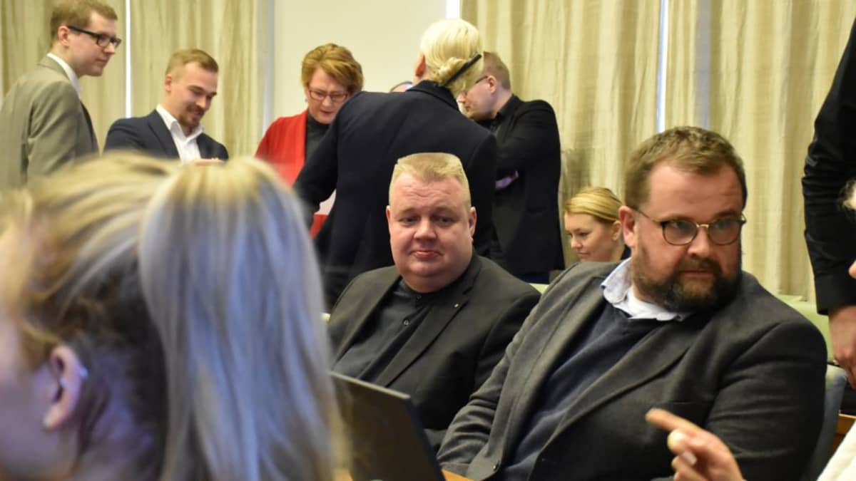 Vaalitappio sytytti sanasodan Satakunnan kokoomuksessa – kiistan ...