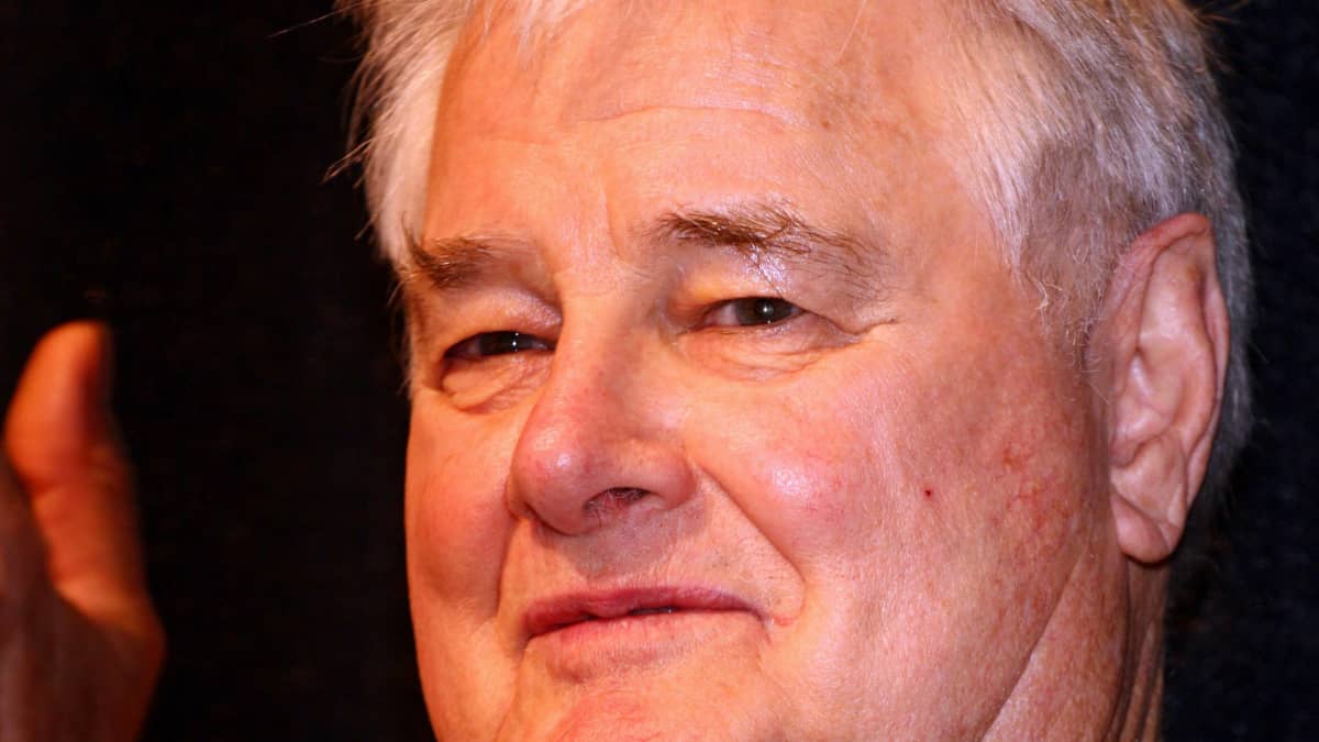 10-kertainen NBA-mestari Tex Winter kuoli 96-vuotiaana – "Hän oli ...