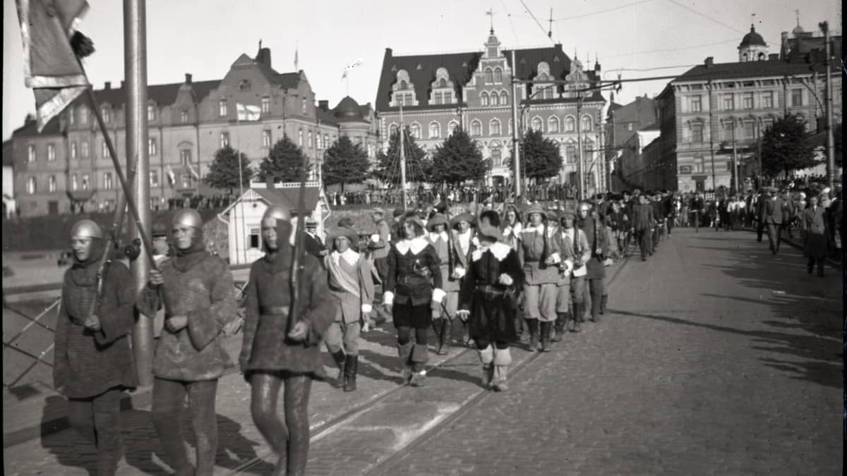 Satoja uusia kuvia Viipurista julkaistu Finnassa | Yle Uutiset