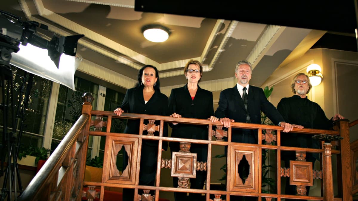 Kokosimme parhaat vinkit virtuaalivappuun: Kotibileet Pyhimyksen kanssa ...