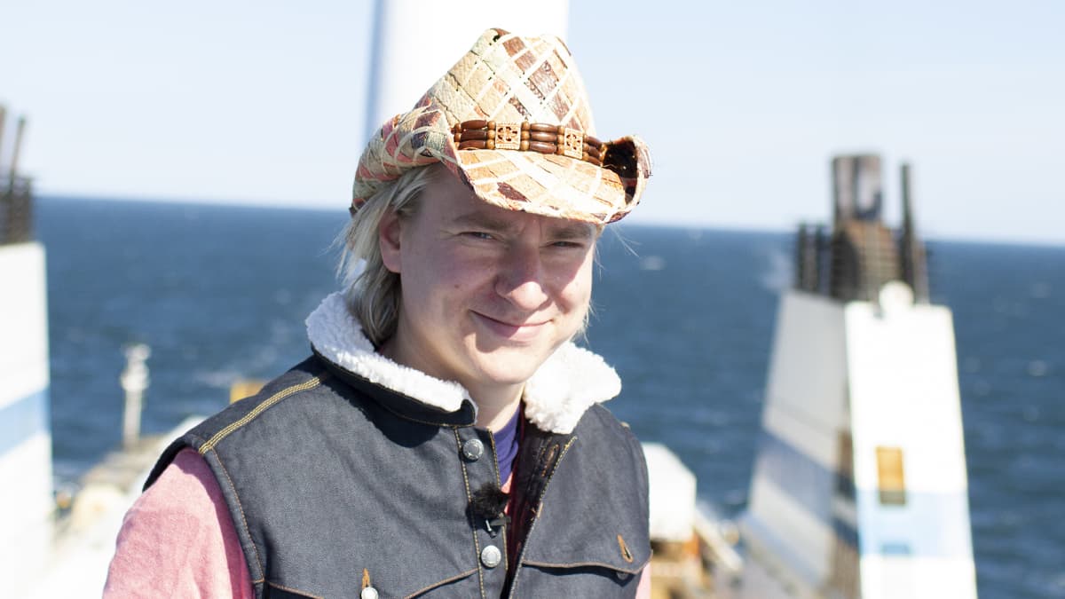 Alavudelta yllätysnimi keskustan puheenjohtajakisaan | Yle Uutiset