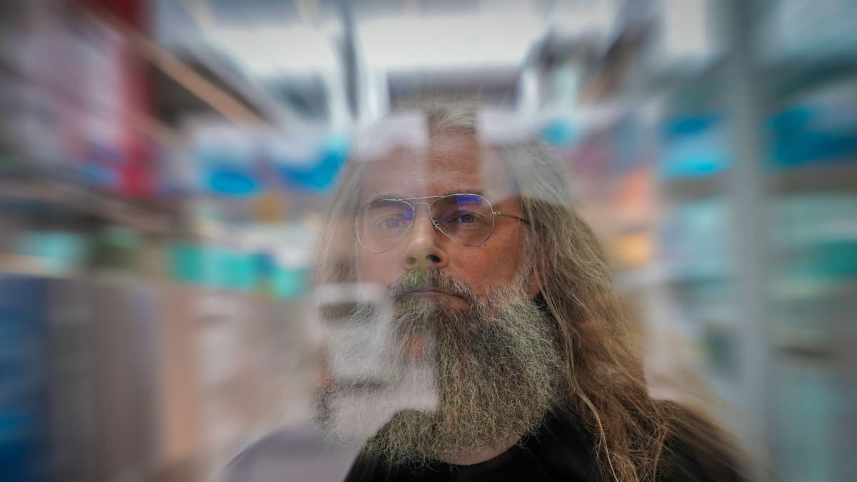 Marko Annala halusi palavasti isäksi, nyt lapiopartainen kirjailija ...