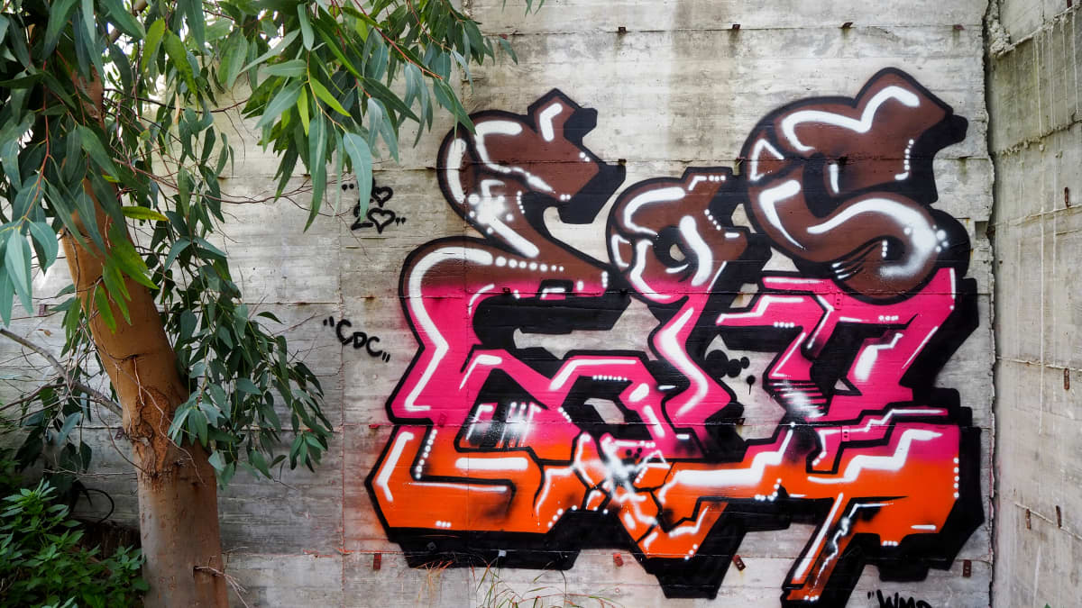 Tämän veistoksen näkee vain, jos on asiaa Tullinpuomin laboratorioon ...