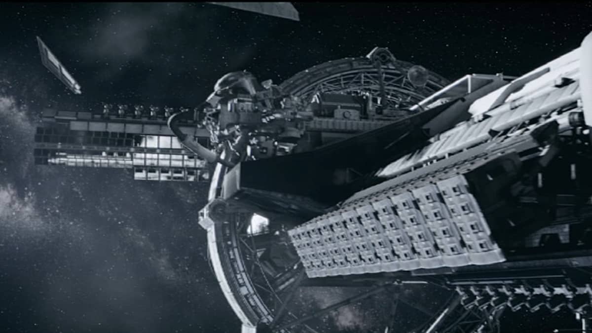 Iron Sky sequel hits funding target | News | Yle Uutiset