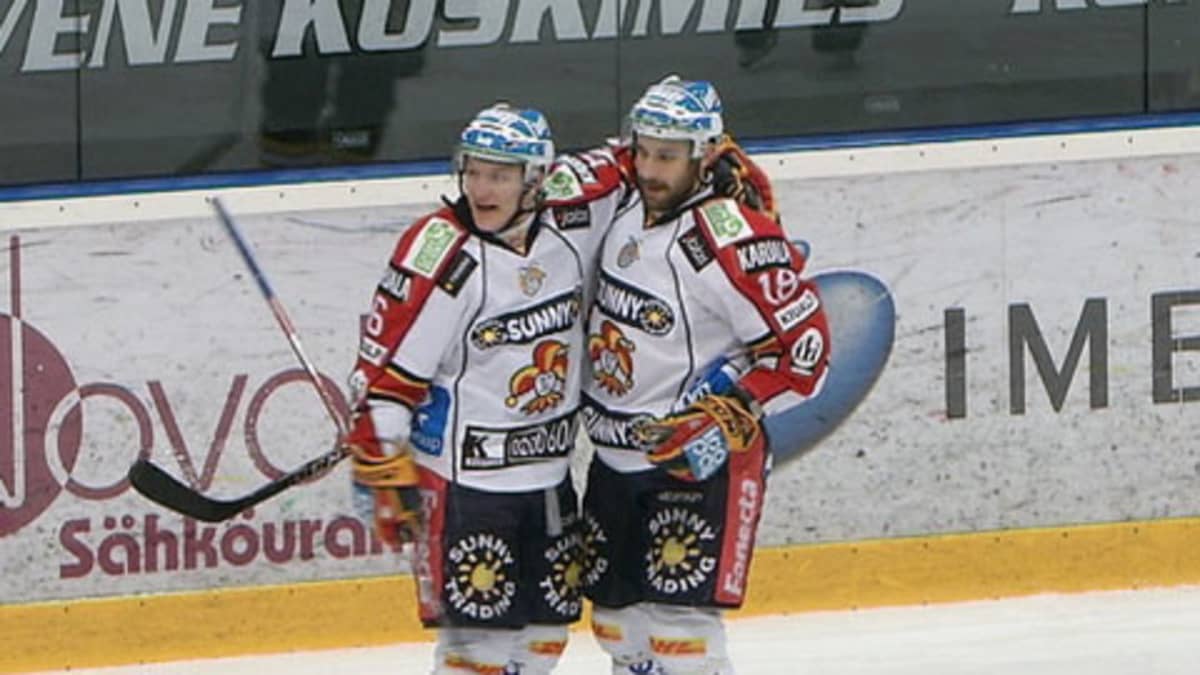 Teemu Pulkkinen teki SM-liigan historiaa | Yle Urheilu