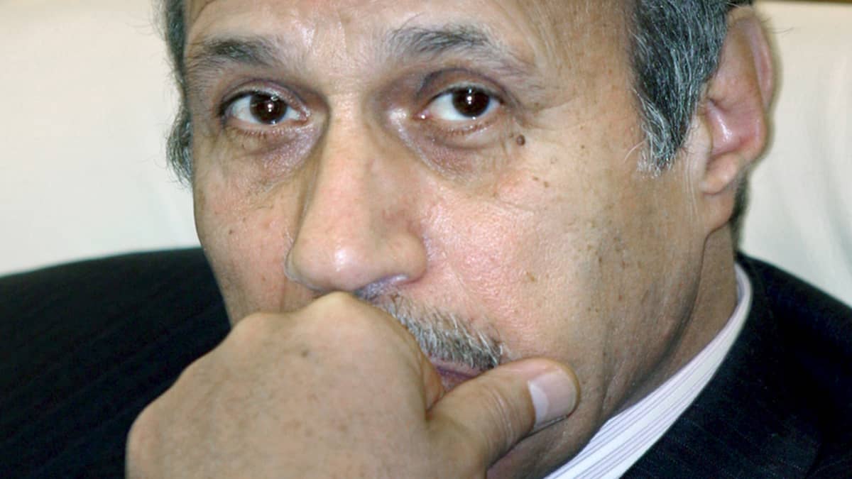 Egyptin entinen sisäministeri syytteeseen väkivaltaisuuksista | Yle Uutiset