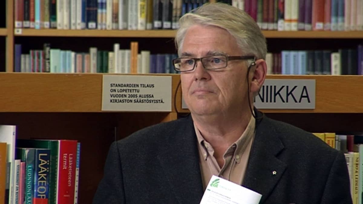 Lasse Lehtinen ei koe olevansa pelkästään savolainen kirjailija | Yle ...